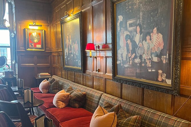 Notting Hill Walking Tour With Cream Tea - Discovering the Vibrant Portobello Road Market