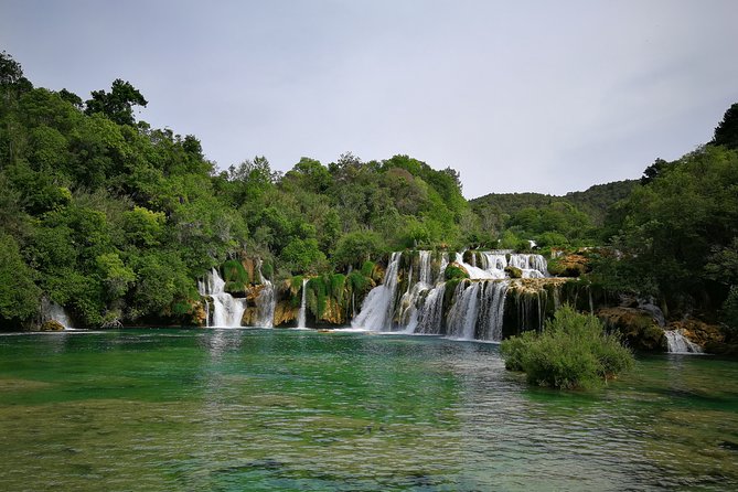 NP Krka waterfalls & Wine tasting - Private day tour from Split - The Sum Up