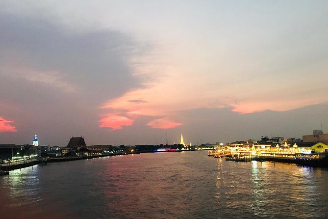 NR-03 Wong Wain Lek cycling along the various historical and ChaoPhraya river - The Experience from Real Travelers’ Perspectives