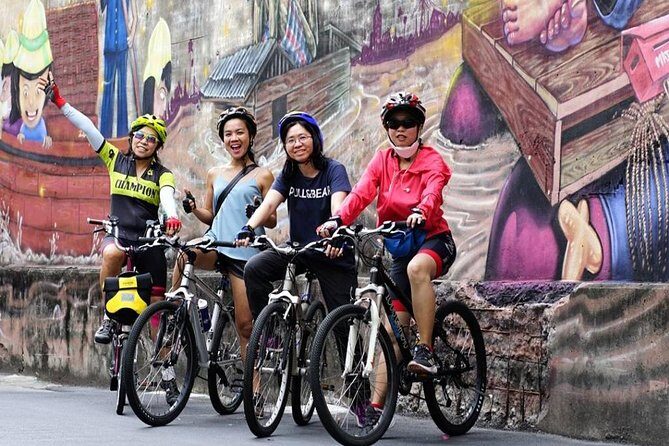 NR-06 Ride to enjoy variety of Thai foods in local famous market - Itinerary Breakdown