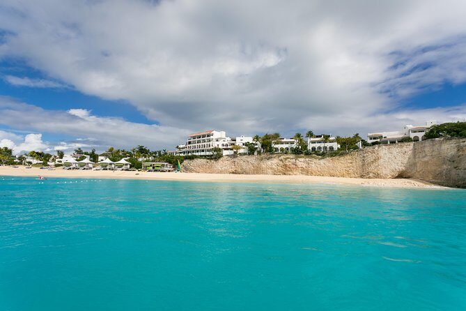 Nude Naturist Catamaran Boat Luxury Charter in St Maarten - Key Points