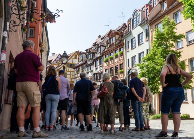 Nuremberg: Highlights Walking Tour with Guide - Exploring Weißgerbergasse and Medieval Streets