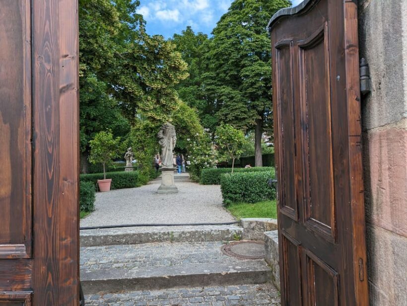 Nuremberg: St. Johannis Friedhof &Hesperidengärten IN GERMAN - Introduction to the Tour Experience