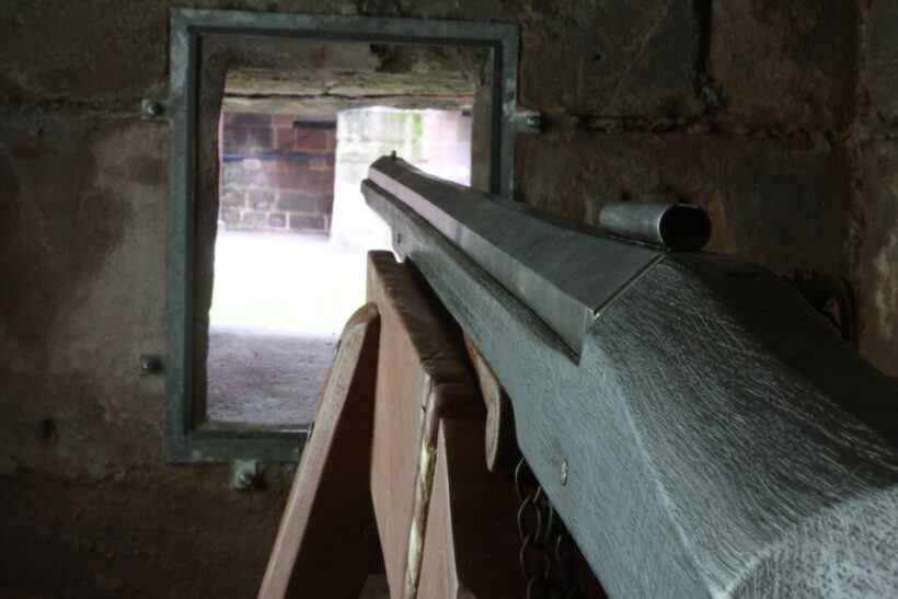 Nuremberg: Tunnels and Secret Passages in the City Wall Tour - The Guides and Their Role
