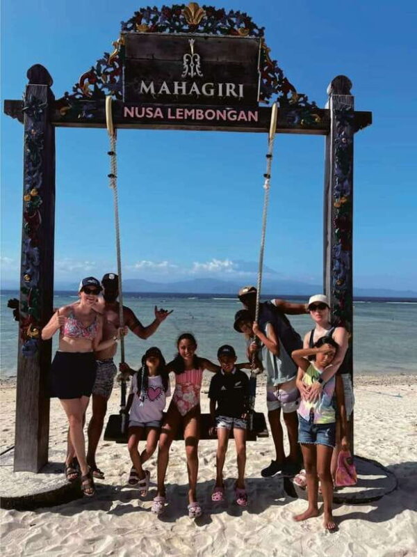 Nusa Lembongan Island Day Trip with Grilled Seafood Lunch - Practical Details & Tips