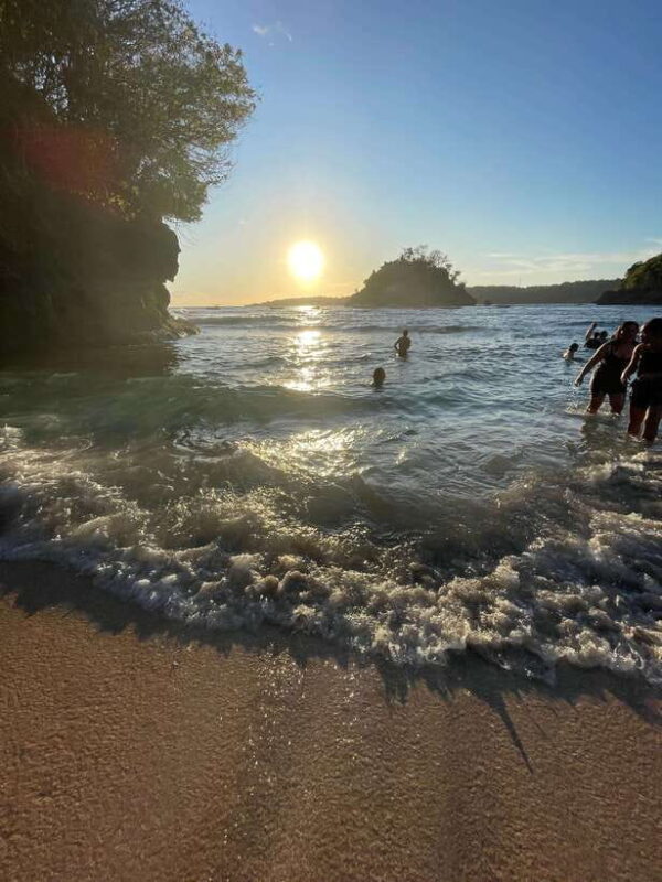 Nusa Penida: Tour 1 day West Coast with Local Guide - The Value of a Local Guide