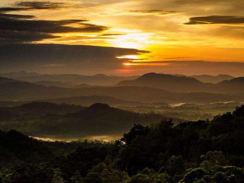 Nuwara Eliya to Summit Bliss: Adams Peak Overnight Hike - What to Expect During the Hike