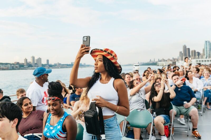 NYC: 4th of July Fireworks Party Cruise with Buffet & Drinks - Authentic Traveler Feedback