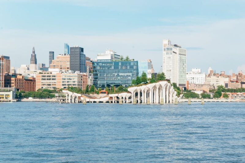 NYC: 4th of July Fireworks Party Cruise with Buffet & Drinks - Who Should Consider This Cruise?