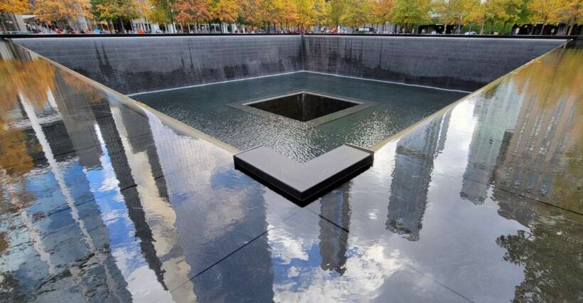 NYC: 9/11 Memorial and Financial District Walking Tour - Exploring Lower Manhattan: A Walk Through Time and Resilience