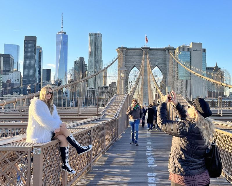 NYC: Brooklyn Bridge and Dumbo Guided Walking Tour - Key Points