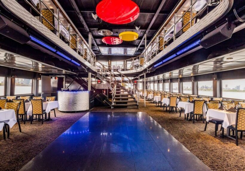 NYC: Christmas Day Buffet Brunch or Dinner Harbor Cruise - A Practical Look at the Experience