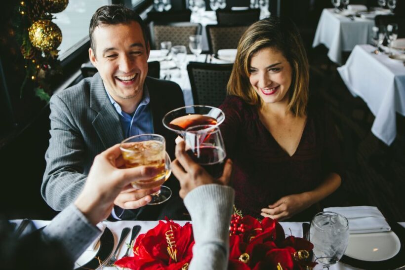 NYC: Christmas Eve Buffet Lunch or Dinner Harbor Cruise - The Experience in Detail