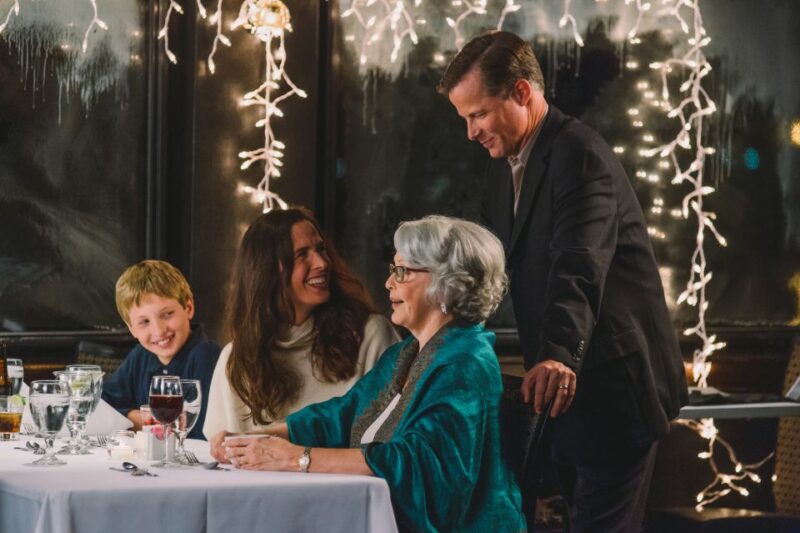 NYC: Christmas Eve Gourmet Brunch or Dinner Harbor Cruise - Key Points