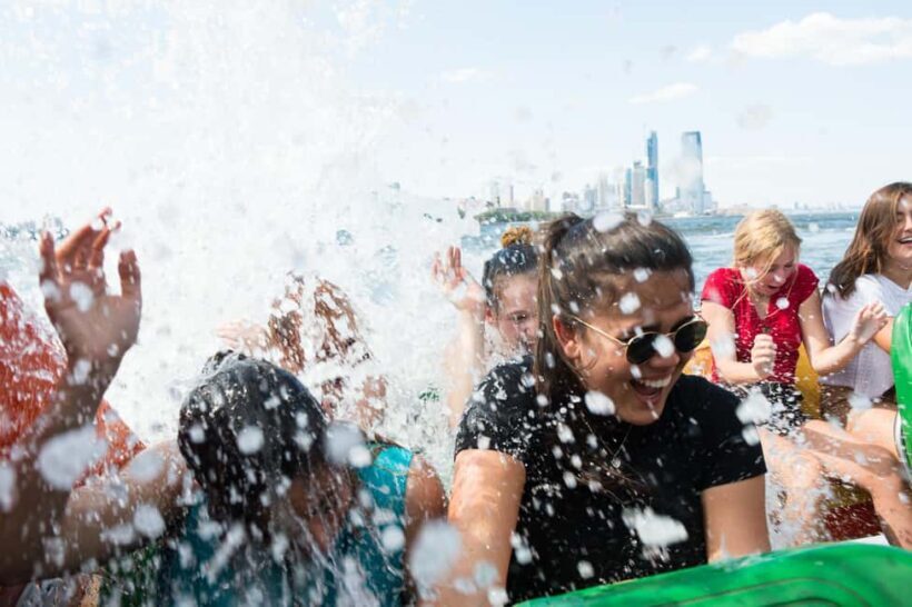 NYC: Circle Line "The Beast" Midtown/Downtown Speedboat Ride - FAQ