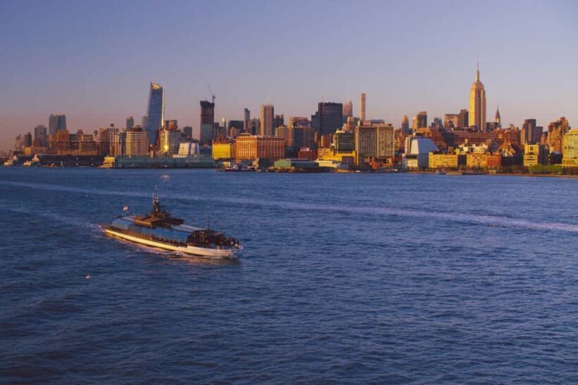 NYC: City Cruises Luxury Brunch, Lunch or Dinner Cruise - The Experience in Detail