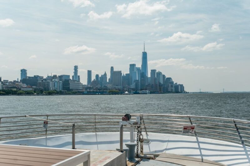 NYC: City Cruises Luxury Brunch, Lunch or Dinner Cruise - The Views: Why They Matter