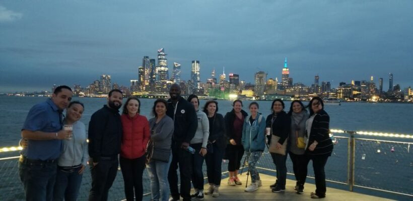 NYC: City Skyline Sightseeing Bus Tour at Night - Who Should Take This Tour?