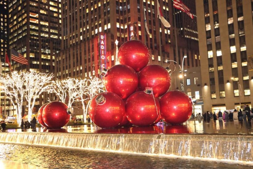 NYC: Dyker Heights and NYC Holiday Lights Luxury Bus Tour - FAQ