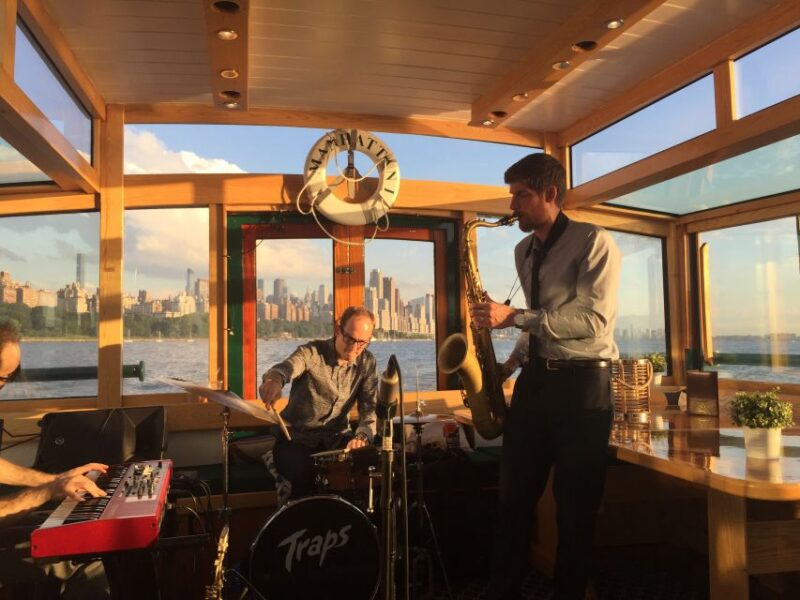 NYC: Evening Jazz Cruise on the Yacht Manhattan - FAQs