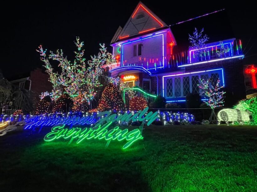 NYC | French guided tour of Christmas in Brooklyn - Who Will Love This Tour?
