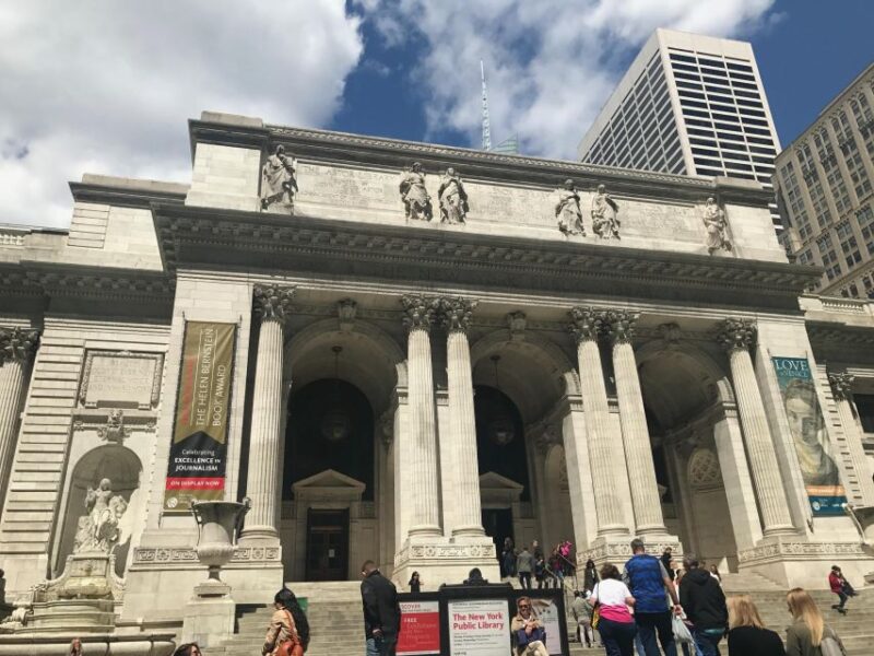 NYC | French guided tour Superheroes Midtown & Brooklyn - DUMBO: Where Superheroes and Skylines Collide