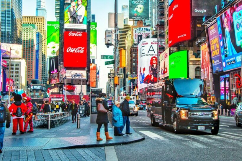 NYC: Guided Bus and Walking Tour with Staten Island Ferry - Who Will Love This Tour?
