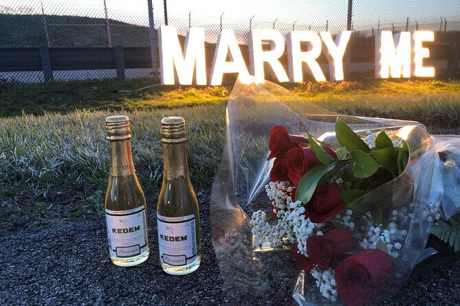 NYC Helicopter Proposal Tour with Photos and Champagne - Logistics and Practical Details