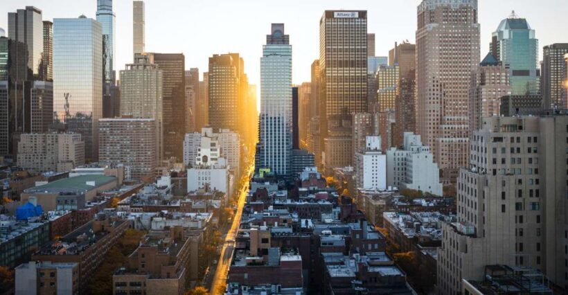 NYC Highlights Drive: 4-Hour Private Car Tour - Key Points