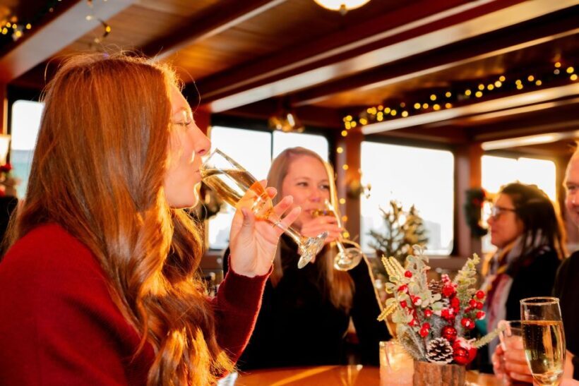 NYC: Holiday Yacht Cruise with Jazz, Cocoa & Carols - What to Expect on the Cruise