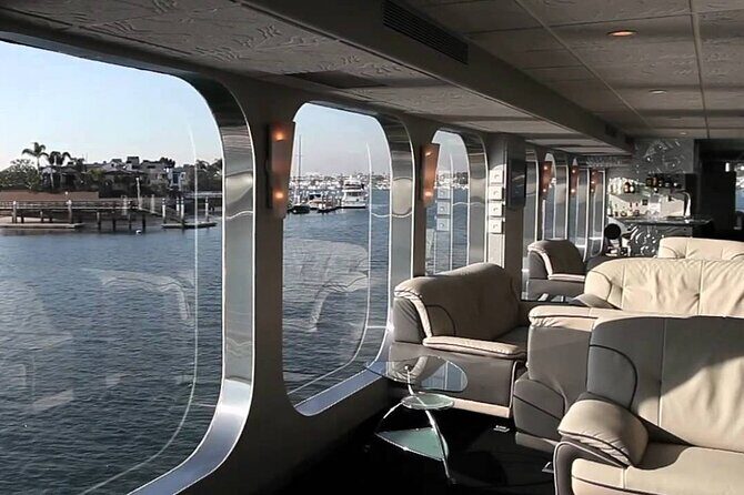 NYC July 4th Fireworks on a Luxury Yacht with Open Bar and Dinner - Who Should Consider This Tour?