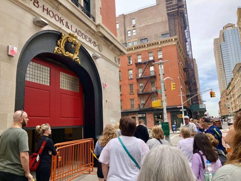 NYC: Manhattan TV and Movie Bus Tour with Actor Guide - What You Can Expect at Each Stop