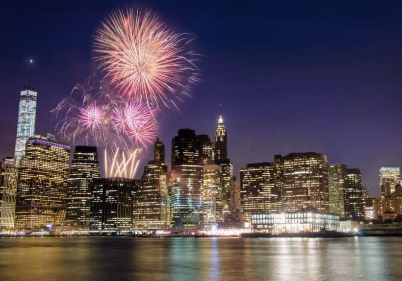 NYC: New Year's Eve Buffet Dinner Fireworks Harbor Cruise - FAQ