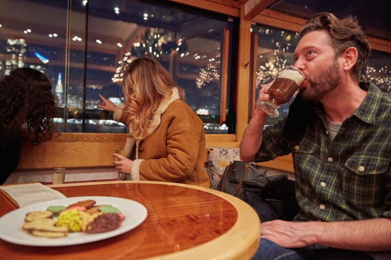 NYC: Night Holiday Lights and Cocoa Cruise - Food and Drinks