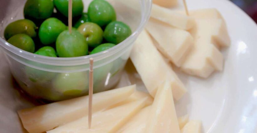 NYC: Original Chinatown and Little Italy Foodie Tour - The Food and Drink: What Sets It Apart