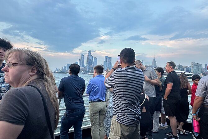 NYC Party Cruise with Light Narration - The Sum Up: Is This Cruise Worth It?