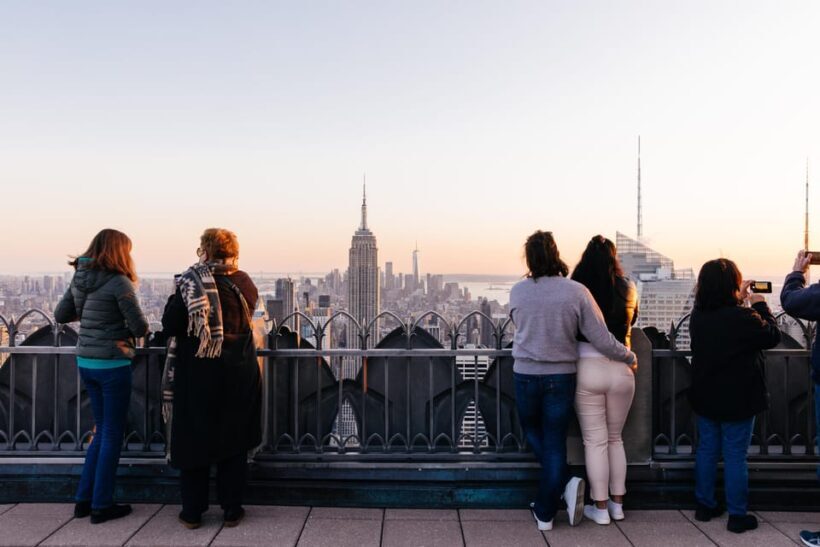 NYC: Pick 1 Attraction + Edge New York + Top of the Rock - The Sum Up