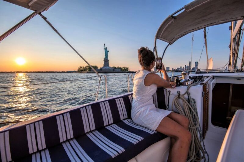 NYC: Private Champagne Sail to the Statue of Liberty - Onboard Experience: What You’ll Feel