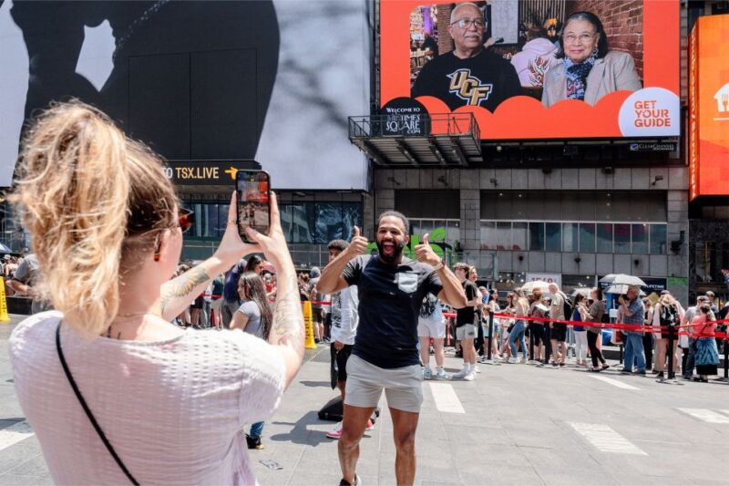 NYC: See Yourself on a Times Square Billboard for 24 Hours - How the Itinerary Unfolds