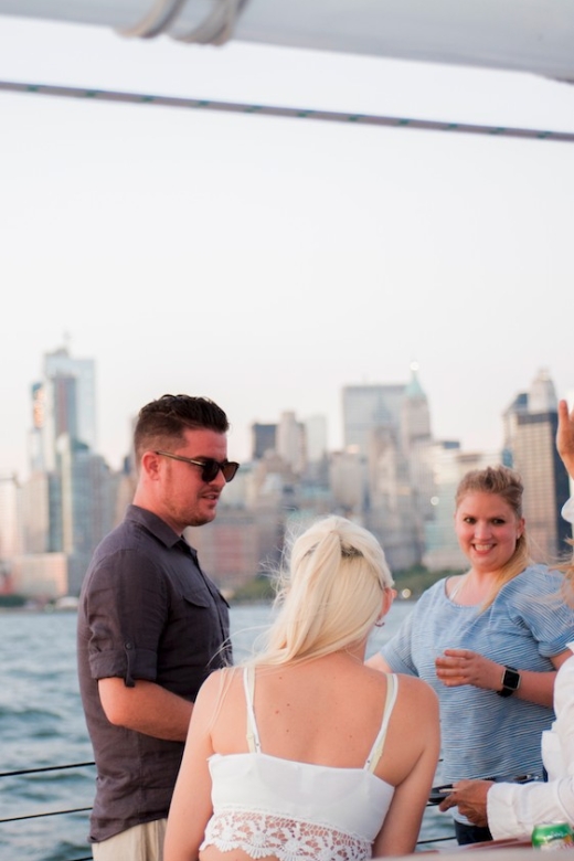 NYC: Statue of Liberty Cruise aboard a Classic Sailboat - FAQ