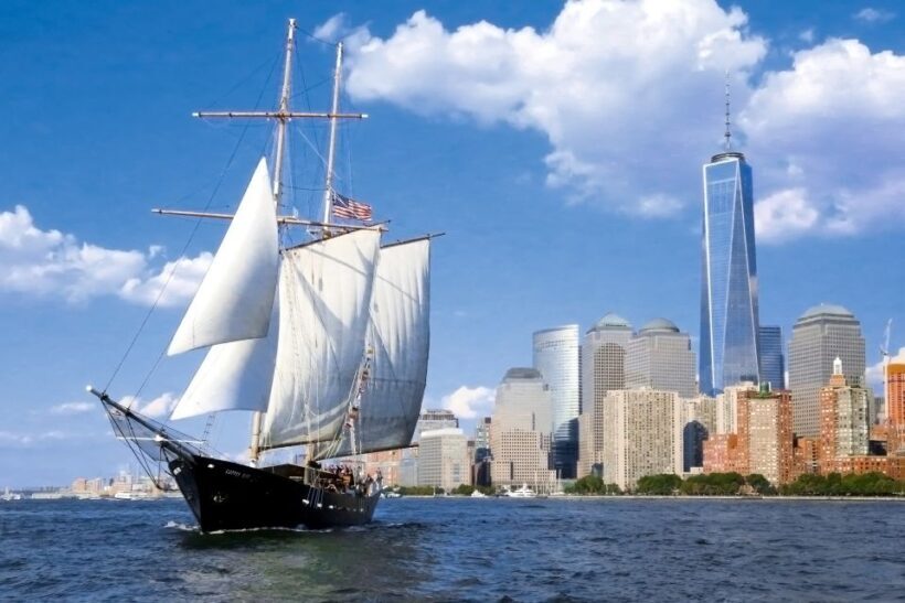 NYC: Statue of Liberty Day Sail with Onboard Bar - Key Points