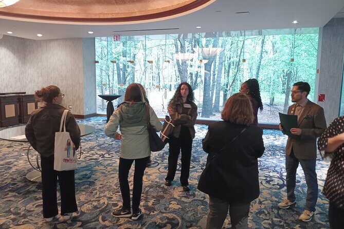 NYC STEP ON TOUR GUIDES | Your Bus Our Tour Guide - Pricing and Value