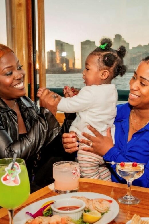 NYC: Sunset Holiday Cocoa Cruise - Setting Sail on a 1920s-Style Yacht