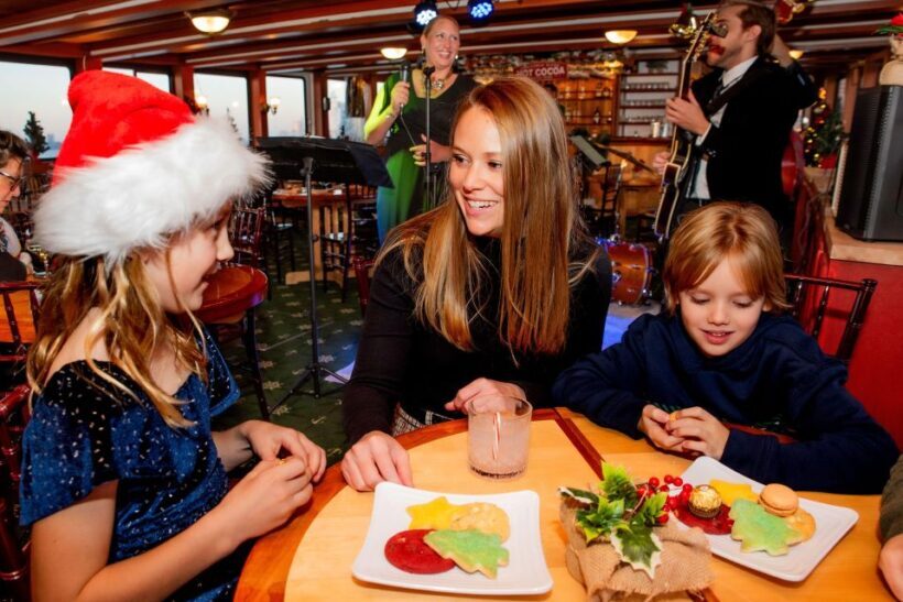 NYC: Sunset Holiday Cocoa Cruise - The Itinerary: What to Expect