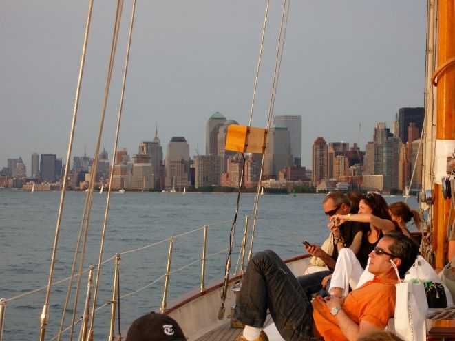 NYC: Sunset Sail Aboard Schooner Adirondack - An Honest Look at the NYC Sunset Sail Aboard the Schooner Adirondack