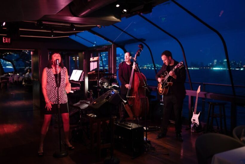 NYC: Thanksgiving Gourmet Lunch or Dinner Harbor Cruise - FAQs