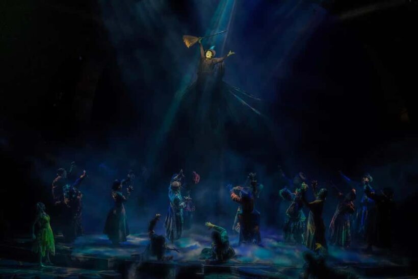 NYC: Wicked The Musical on Broadway - An In-Depth Look at "Wicked" on Broadway