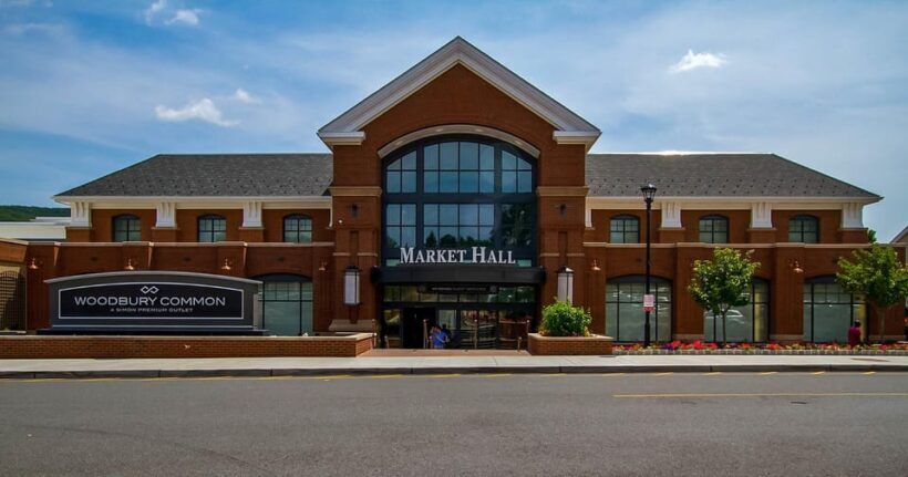 NYC: Woodbury Outlets Private Shopping Tour - An In-Depth Look at the Woodbury Outlets Private Shopping Tour