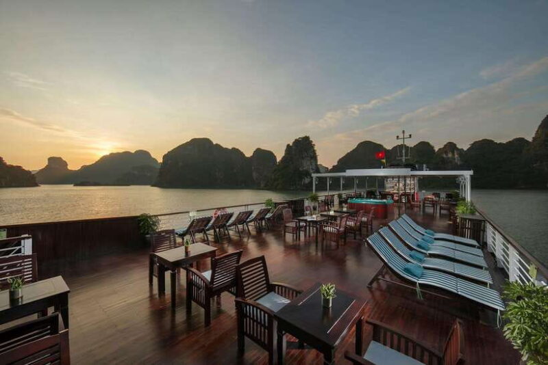 NYNA Travel: VIETNAM AMAZING TOUR - 10 DAYS 9 NIGHTS - Who Should Consider This Tour?