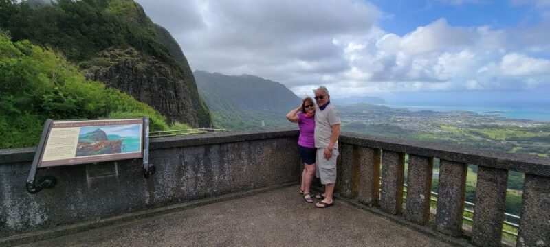 Oahu: 5 Hour Exclusive Car & Driver - ETOHI - The Value of a Private Tour